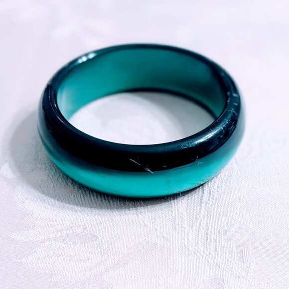 Avon | Jewelry | Vtg 97s Avon Moonglow Lucite Bangle Bracelet Greenblue ...